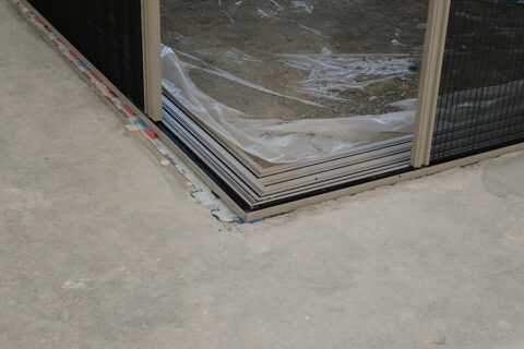 Open Corner Retractable Screen System